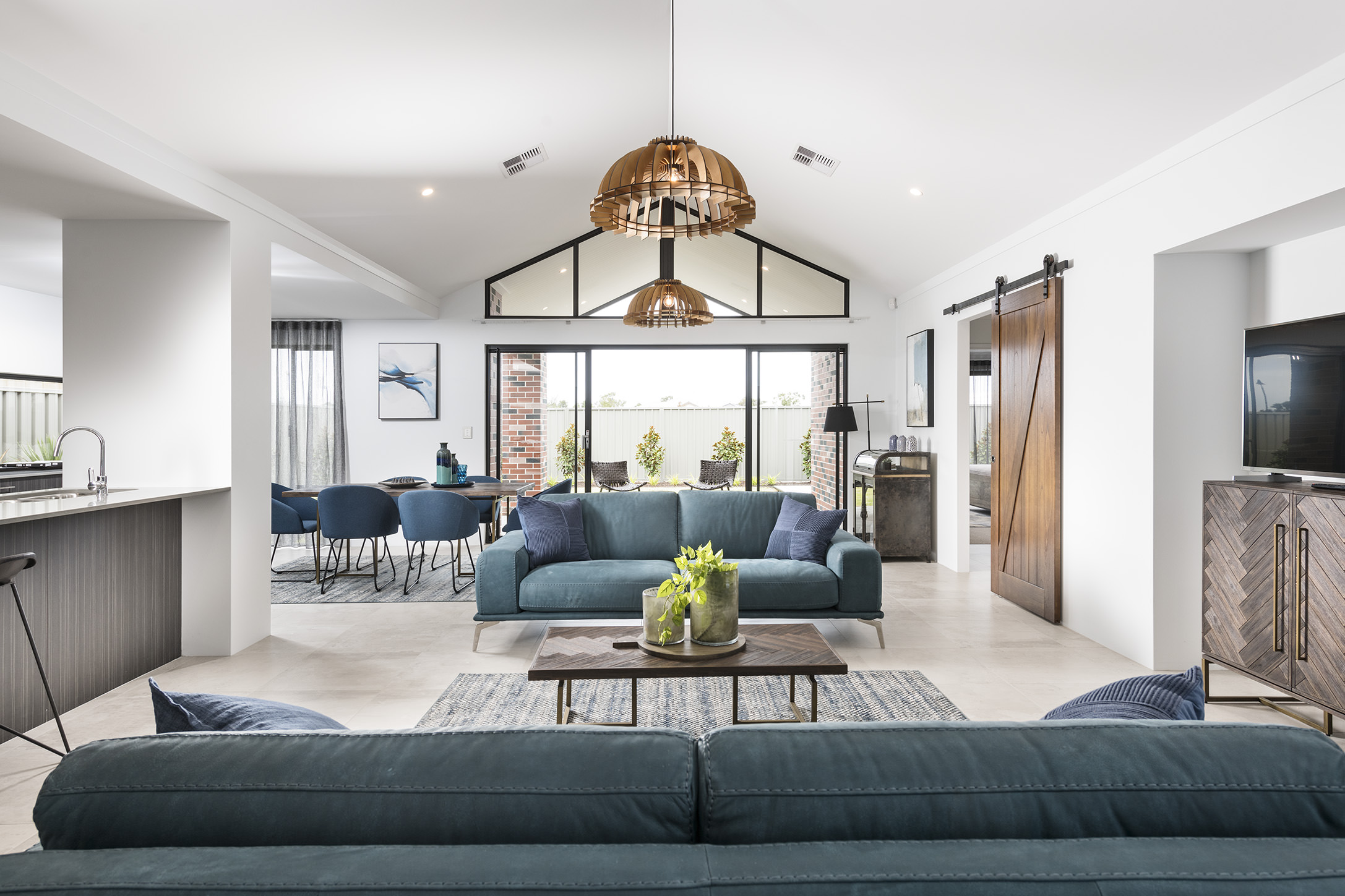 Combining Country and Contemporary Home Design | Plunkett